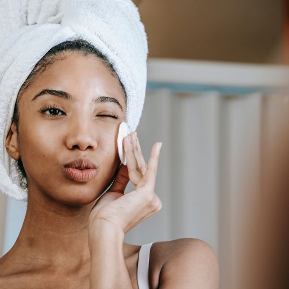 Rejuvenating Your Dull Skin: A Post-Summer Guide to Repairing Sun ...